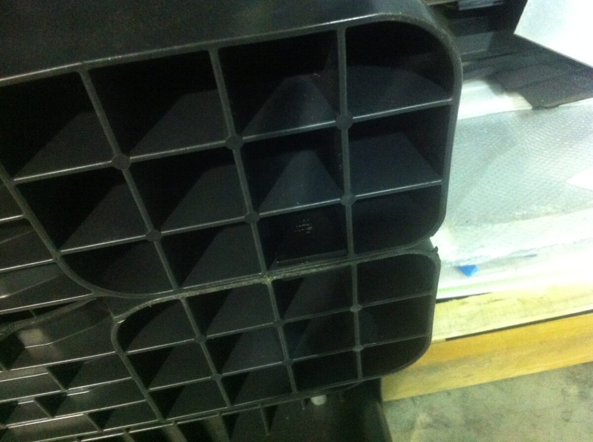 Custom-Made & Oversized Pallet Solutions | Logimarkt