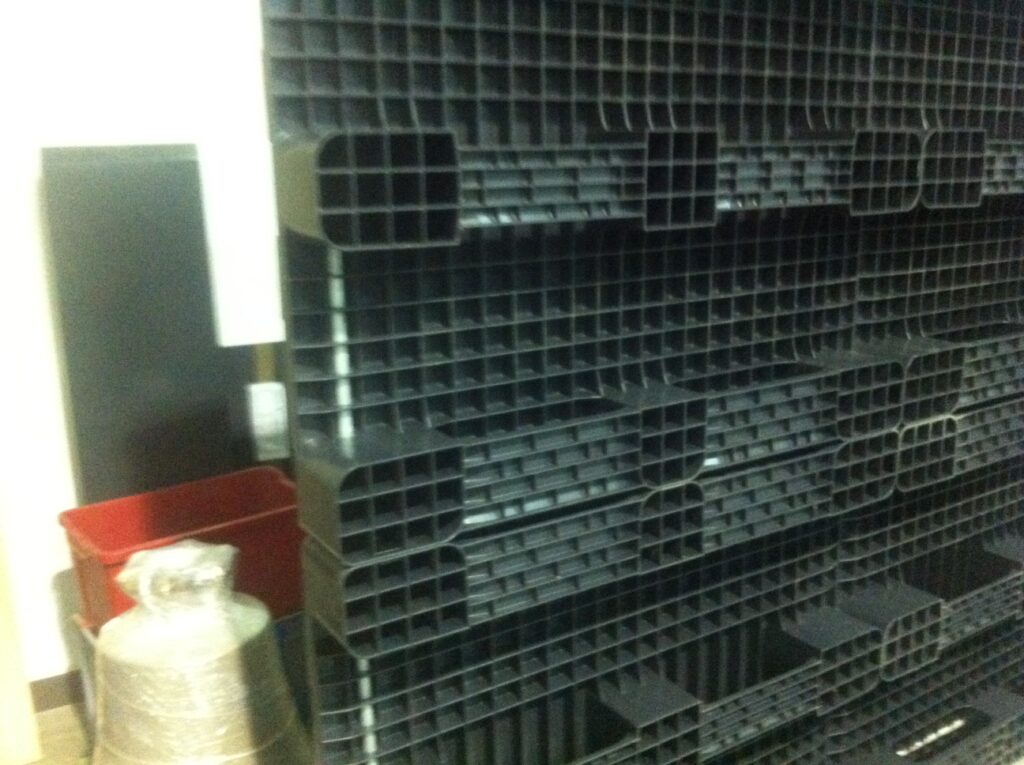 Custom-Made & Oversized Pallet Solutions | Logimarkt